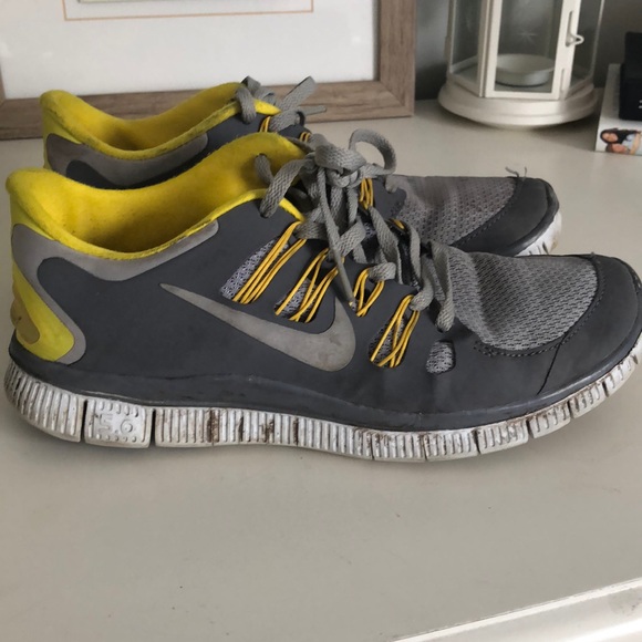 Nike | Shoes | Nike Womens Livestrong Running Shoes | Poshmark